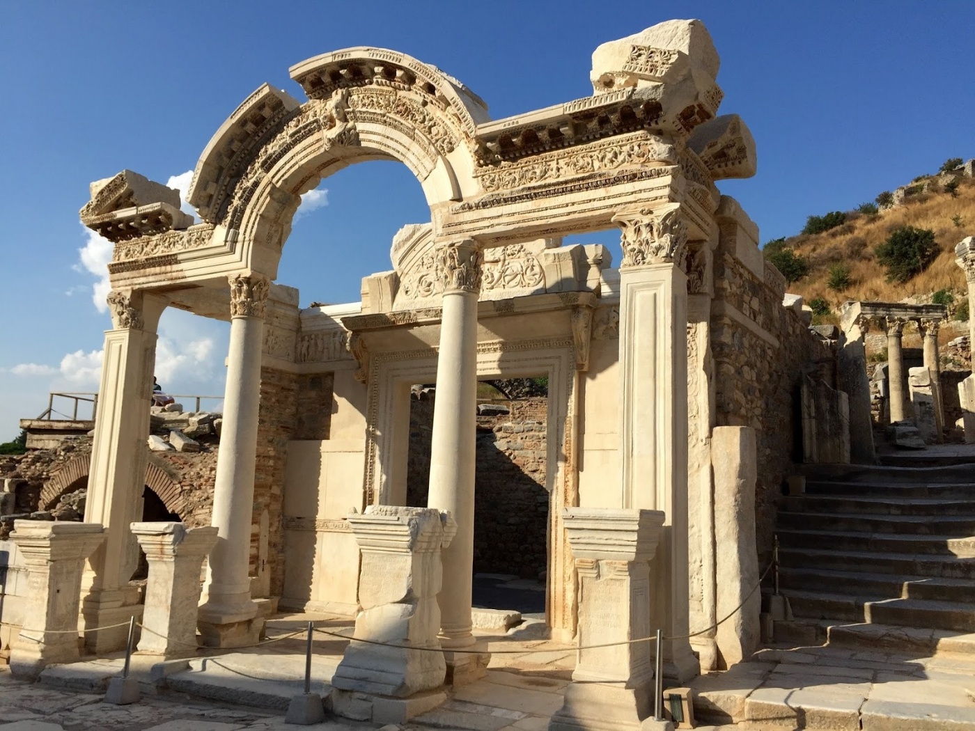 Efes Turu - Tam Gün / Kuşadası Çıkışlı Günübirlik Turlar / Günübirlik ... Efes Turu - Tam Gün / Kuşadası Çıkışlı Günübirlik Turlar / Günübirlik ...